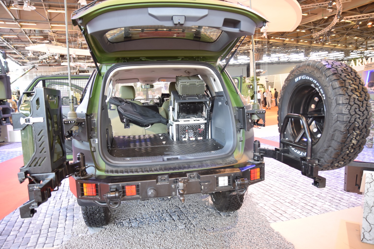 Post Eurosatory Buzz: du P4 au VT4, le nouveau véhicule de liaison ...